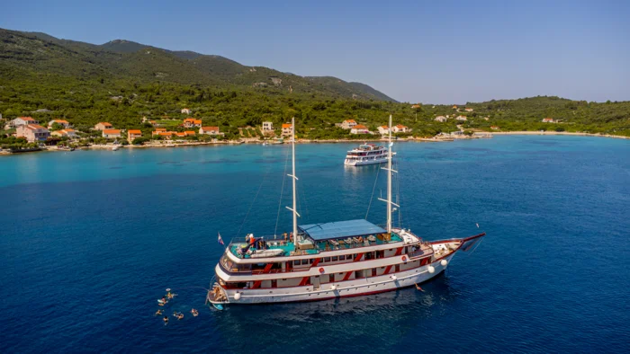 MV Paradis | Premium Superior Ship with Katarina Line
