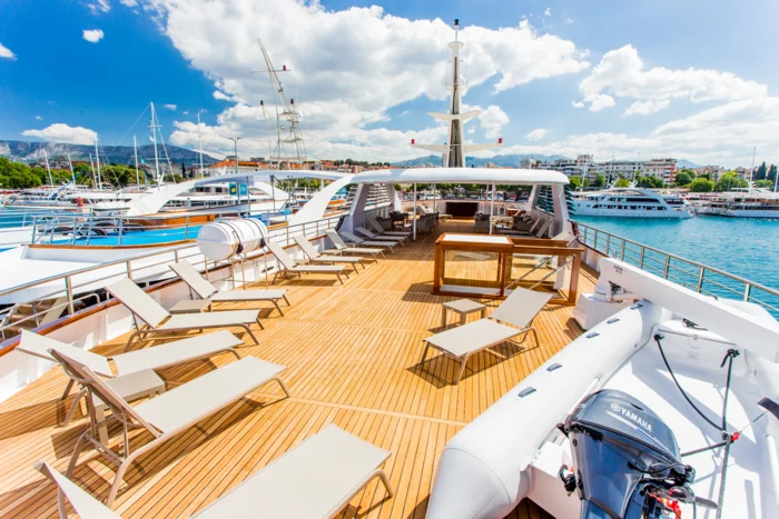 MV Avangard | Deluxe Superior Ship for Adriatic Cruises